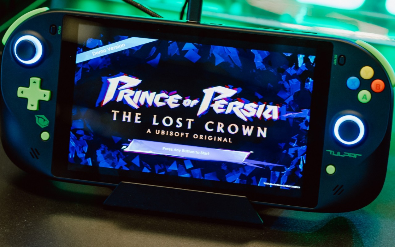 Intel Core Ultra: in arrivo una nuova console portatile - Morethantech